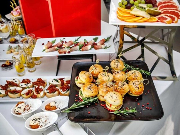 Top 10 Chain Restaurants That Offer Catering For Party & Events